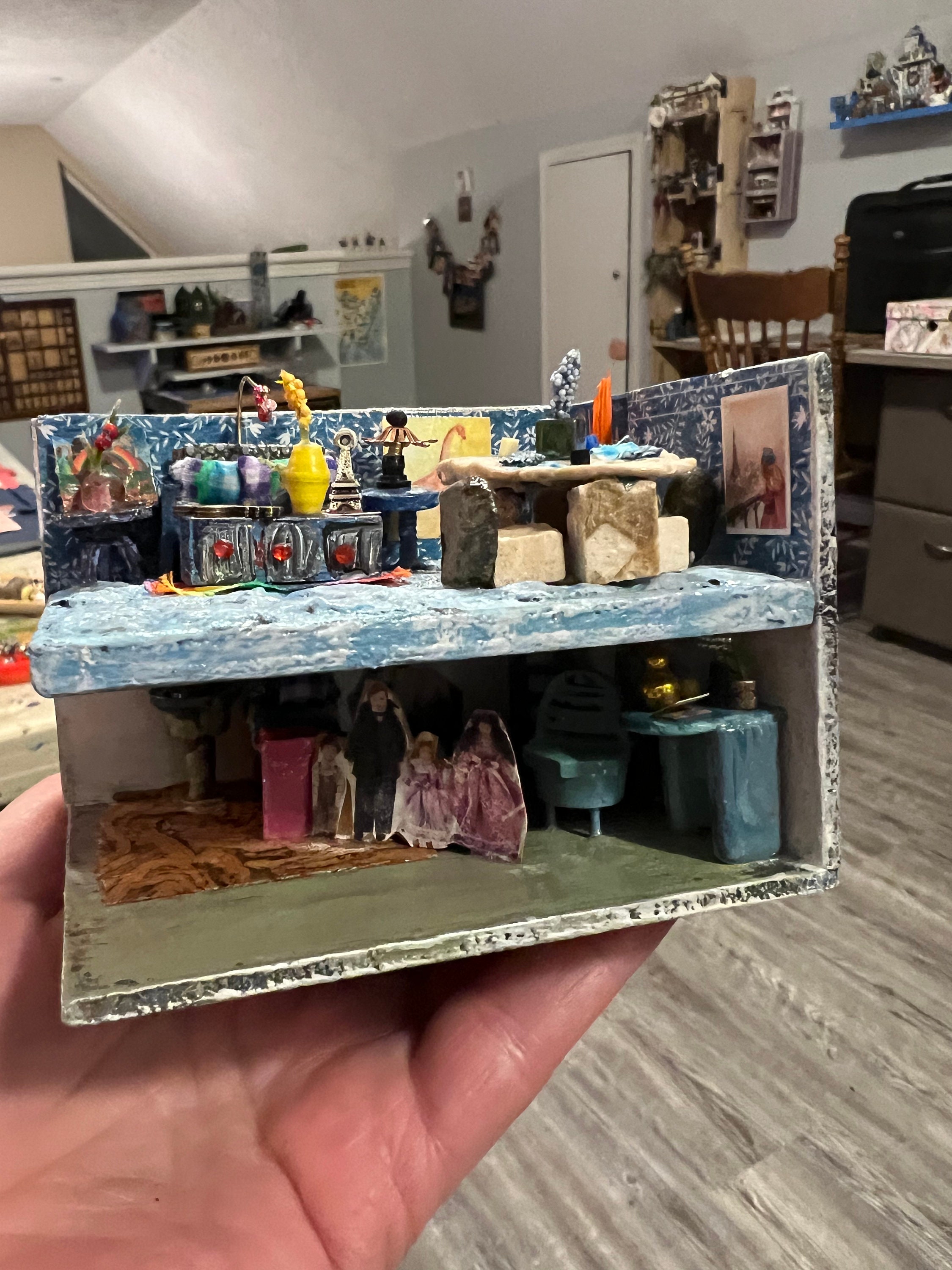 Micro Miniature Diorama Graffiti House: Hello - Etsy