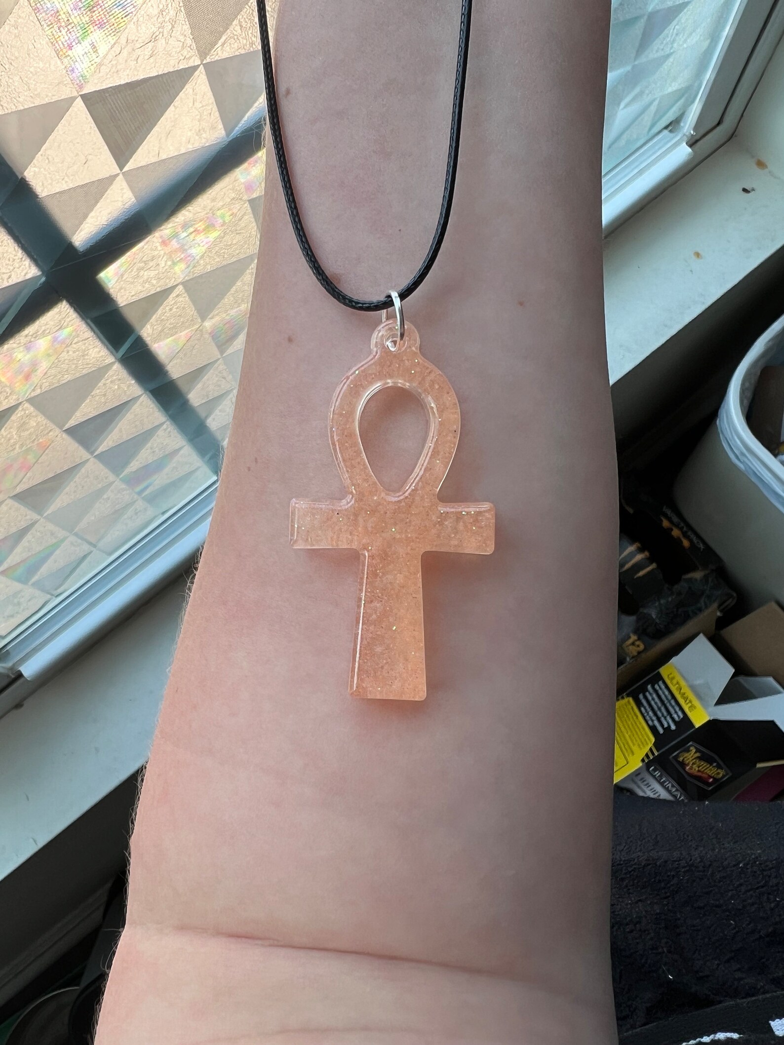 Collar Ankh de resina - Etsy España