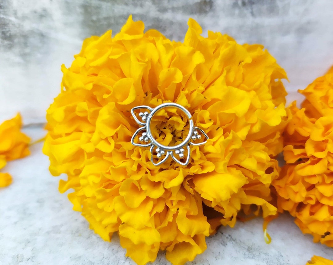 Septum Piercing in Silver, Lotus Flower - Etsy