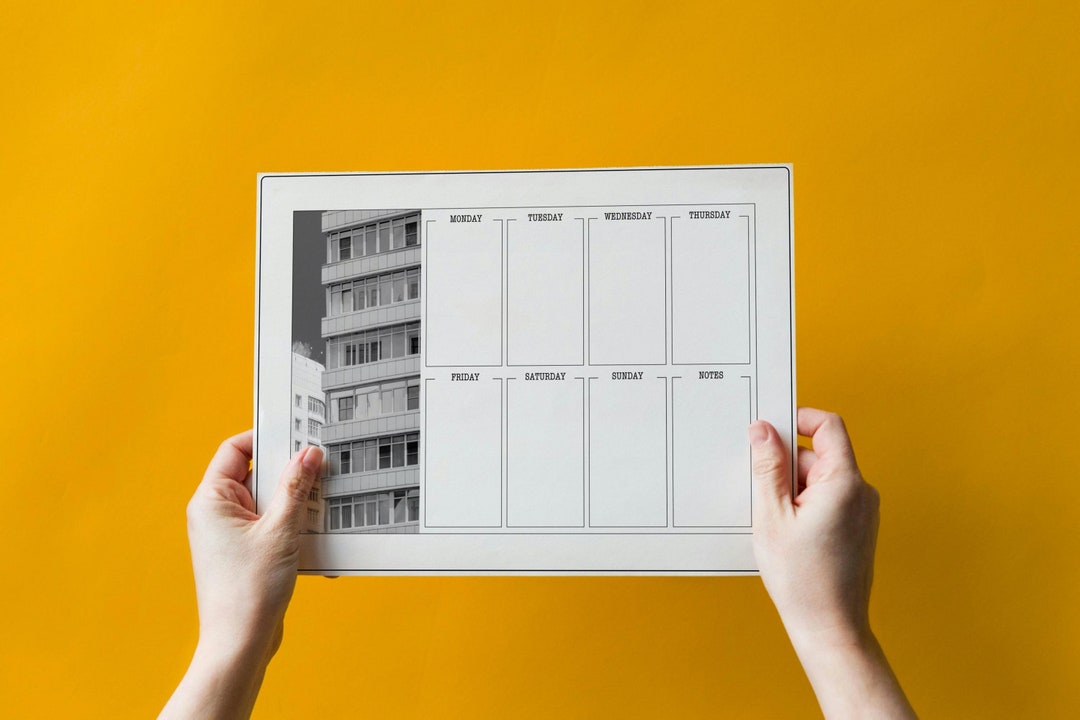 Minimalist Urban Themed Printable Weekly Planner, Black and White Urban ...