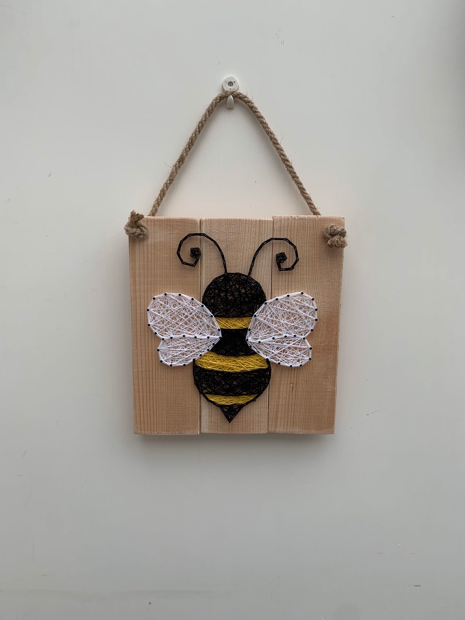 Bumble Bee String Art Bee Handmade Wall Art Home Decor - Etsy UK
