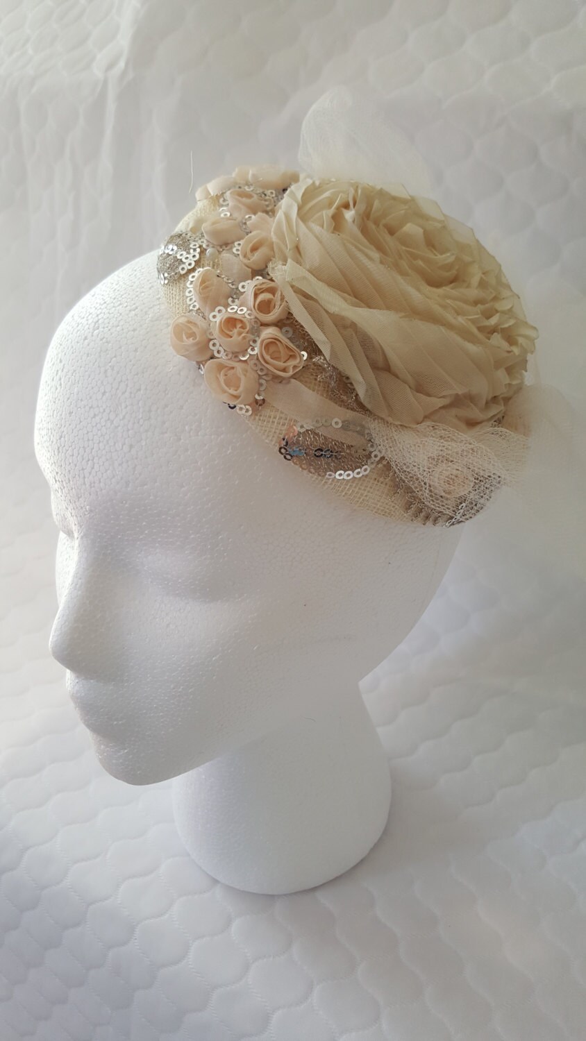 Coral Mini Hat/ Coral Small Florets/wedding/derby/church/ - Etsy