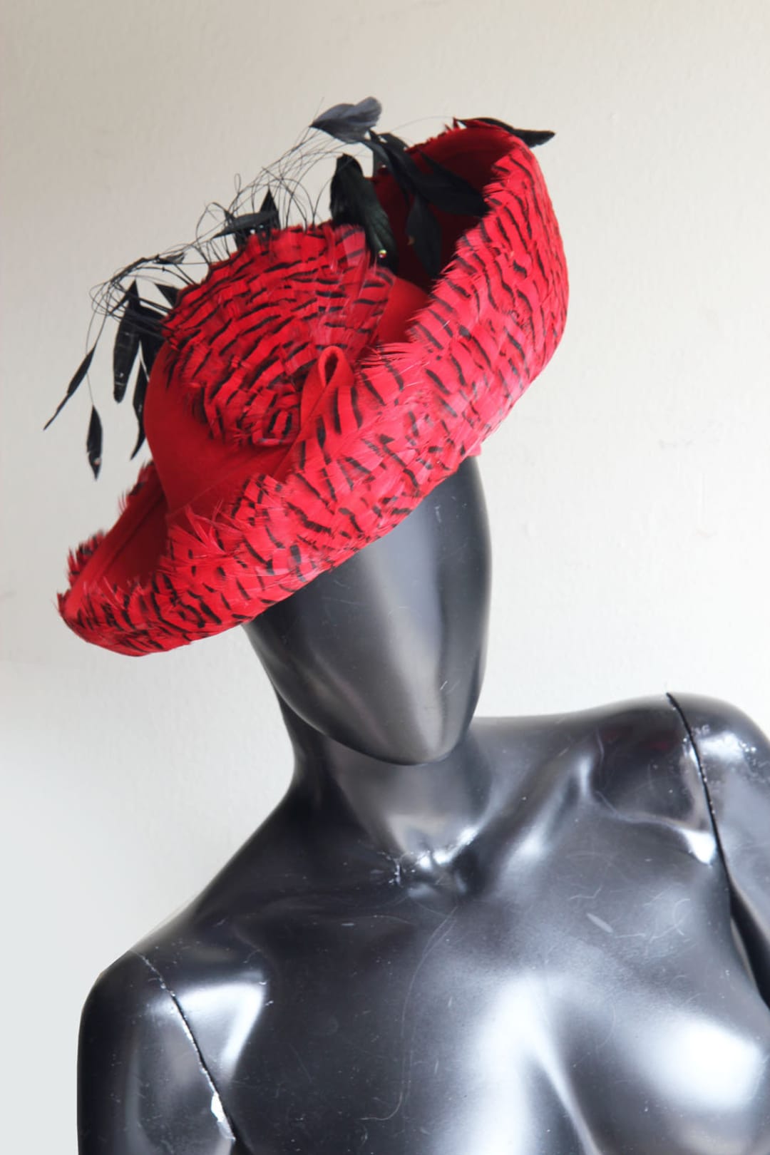 Gorgeous Jack Mcconnell Vintage "red Feather" Red & Black Feather Hat ...