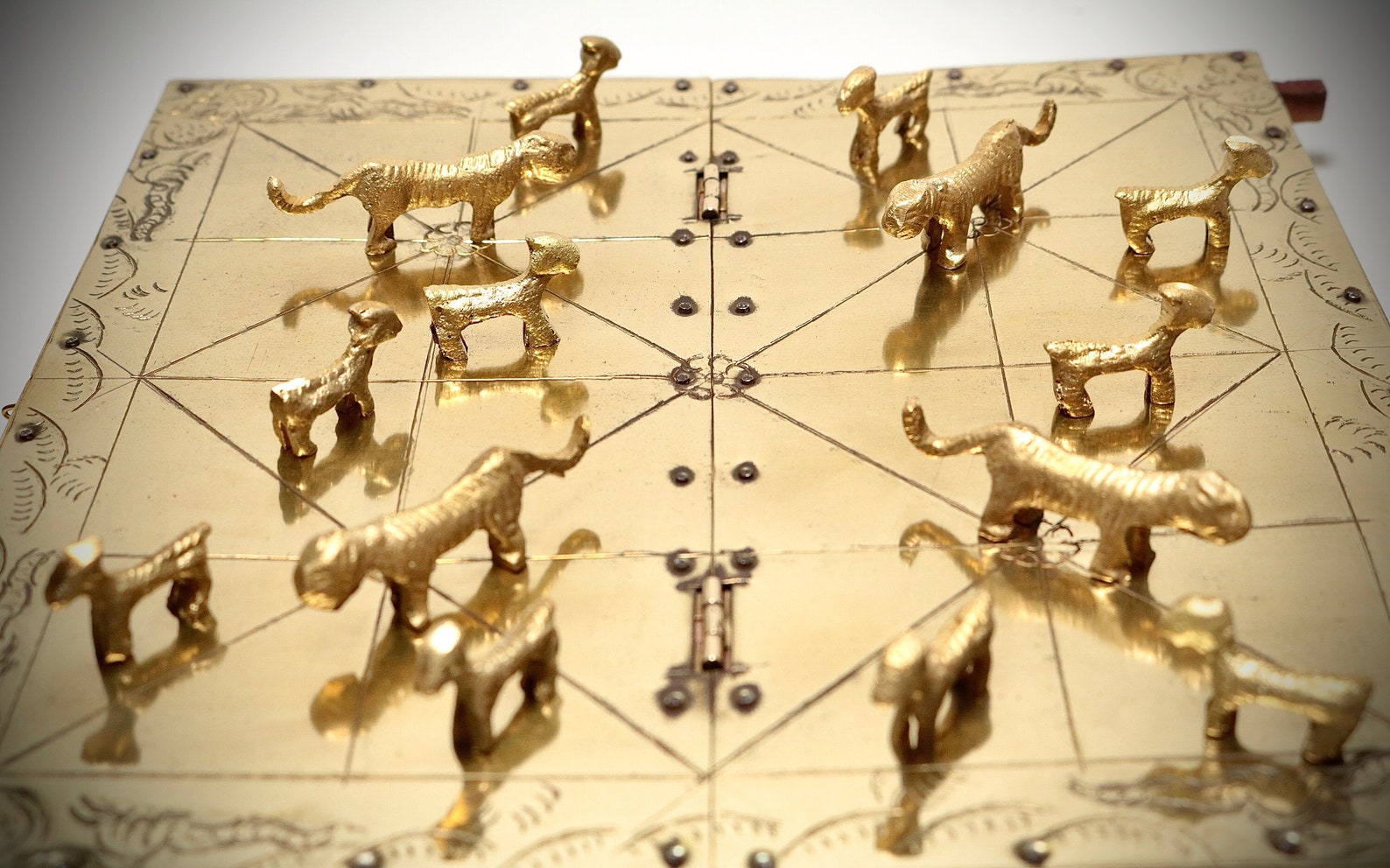 Nepalese Board Games 15x7.5x3.5cm Bagh Chal | Etsy