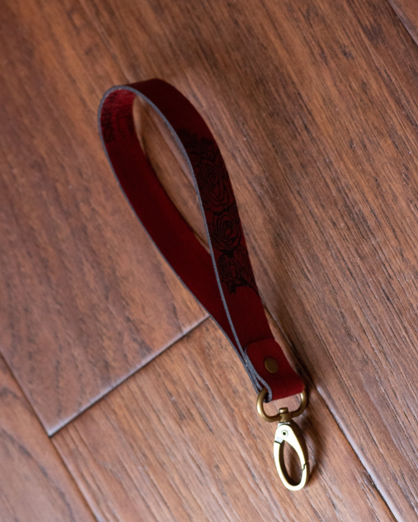 Red Leather Wrist Strap. Removeable Wrist Strap With Roses for Keys ...