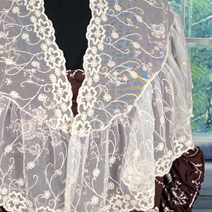 Lace Kerchief-18th Century-colonial-ivory Net Lace-1700's Era-regency ...