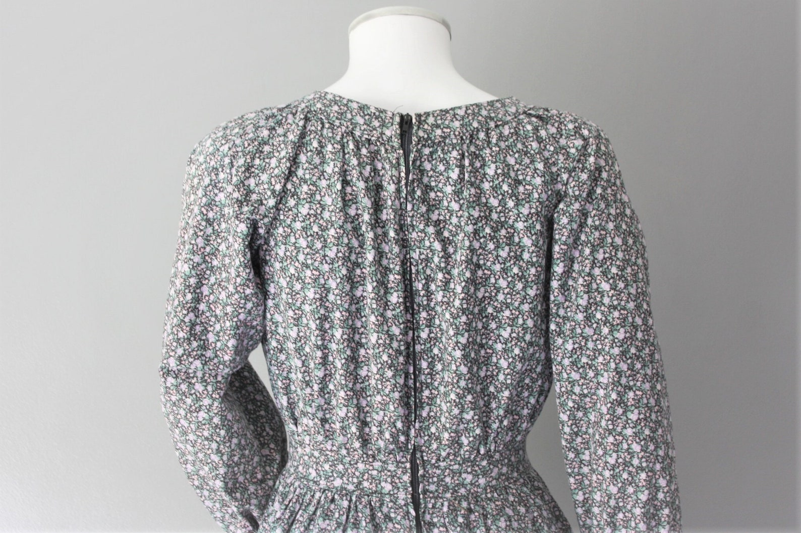 Pretty LAURA ASHLEY Cotton Dress Ditsy FLORAL Lilac and Green - Etsy UK