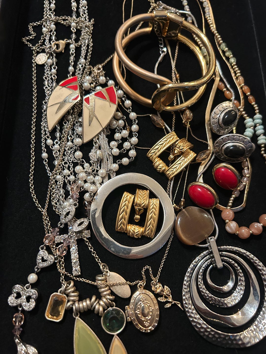 Lot of 13 Pieces of Vintage to Now Jewelry in Good Wearable Condition ...