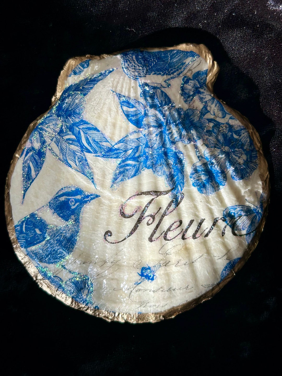 Large Hand Decorated Chinoiserie Decoupage Scallop Shell Gift Display ...