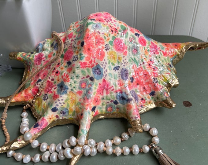 Conch Shell, Decoupage Shell, Chinoiserie, Blue and White, Azulejos ...