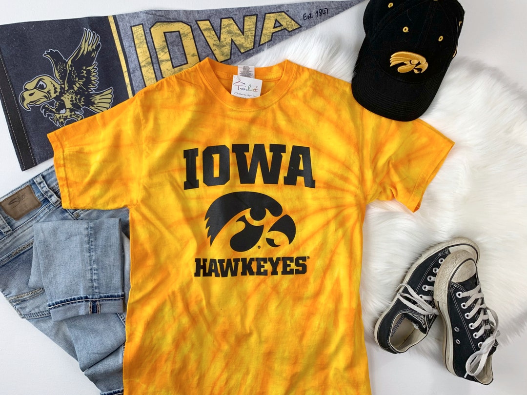 Iowa Hawkeyes Adult Tie Dye T-shirt / Iowa Hawkeyes Apparel / - Etsy