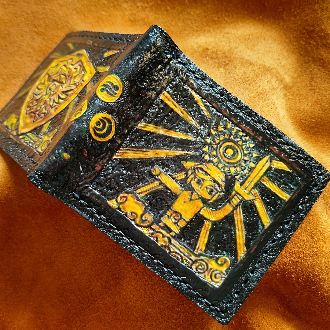 Wind Waker Hyrule Shield - Soft Leather Wallet- Bifold Wallet ...