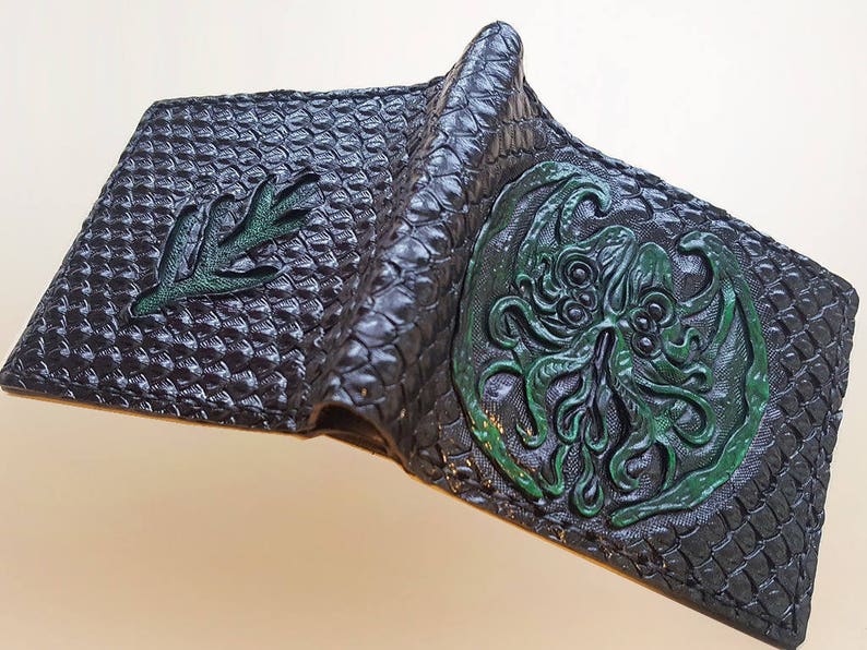 Cthulhu Emblem Scaled Leather Wallet. | Etsy