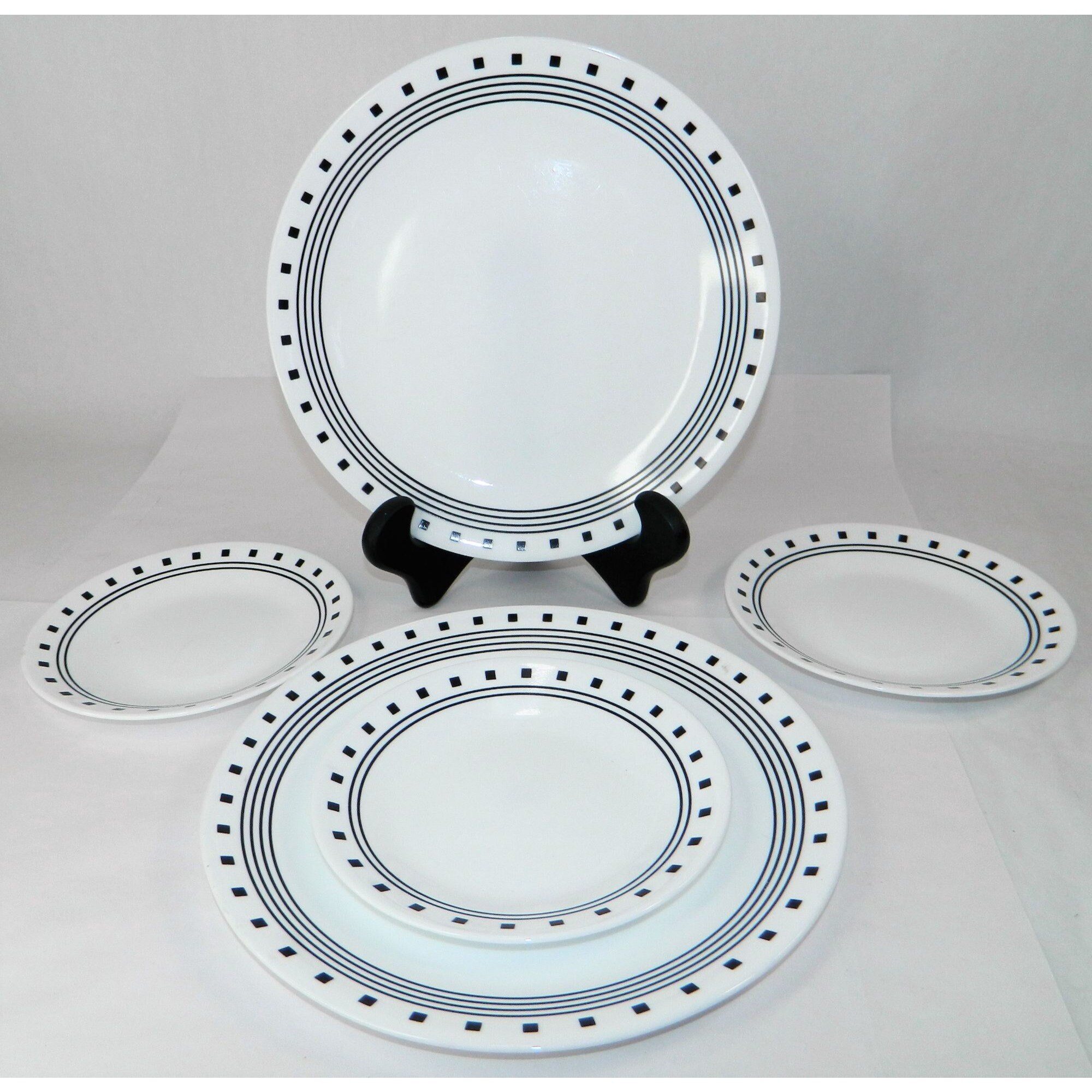Corelle City Block White Black Squares Set of 5 Dishes 2 Dinner Plates ...