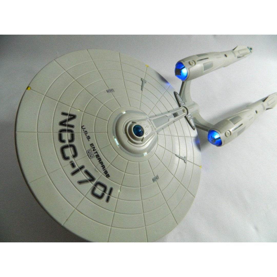 Star Trek Uss Enterprise Scale Model Lights up Sound See Video - Etsy