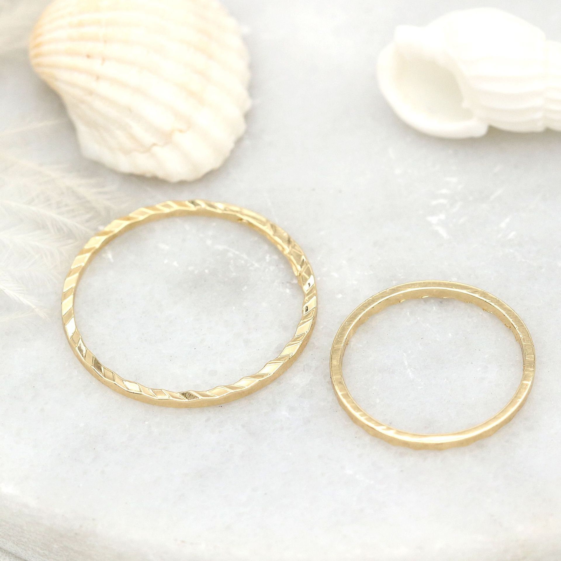 10 Tiny Plain Round Circle Charm Pendant Dainty 14K GF - Etsy