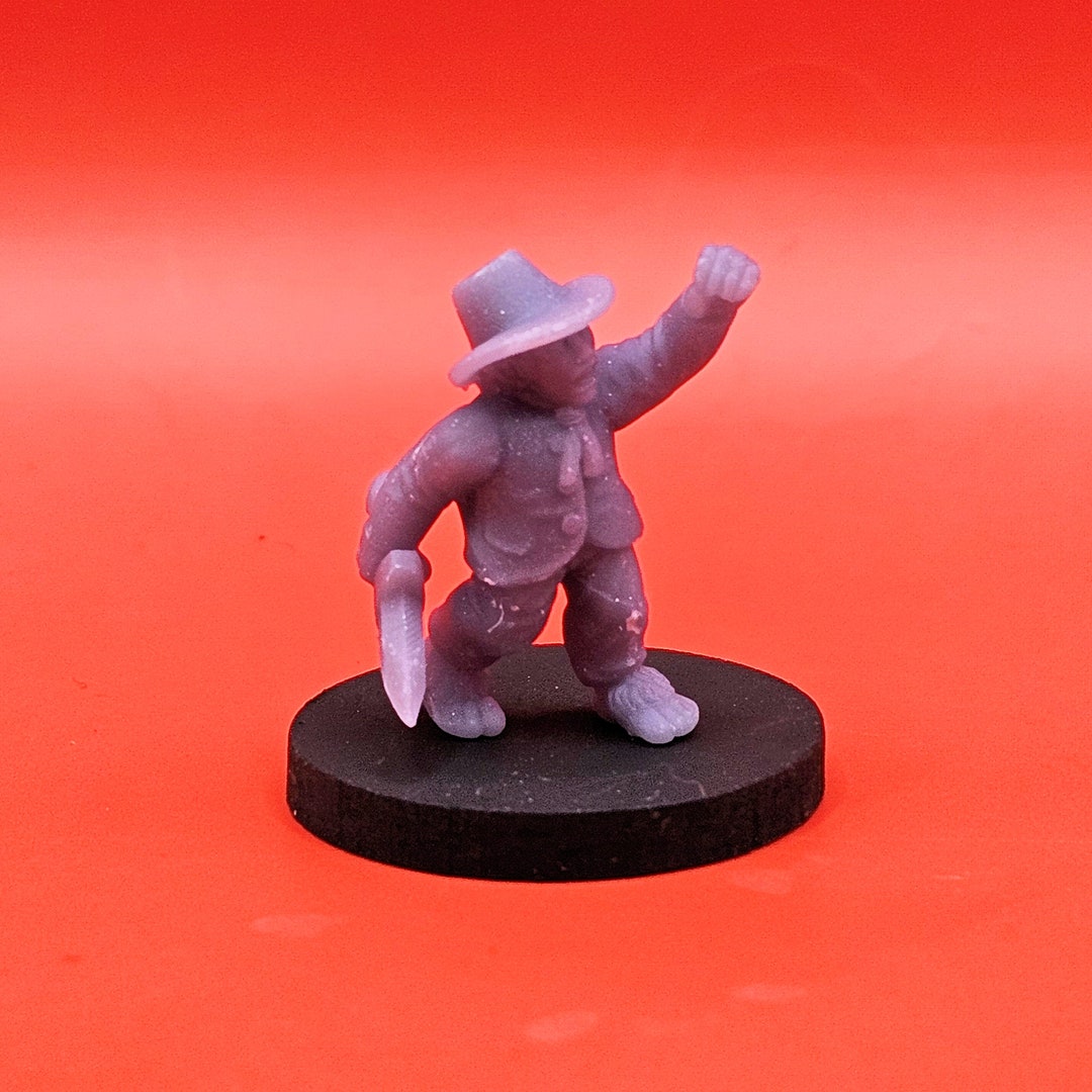 Bindric Buckbank, Angry Halfling - Etsy