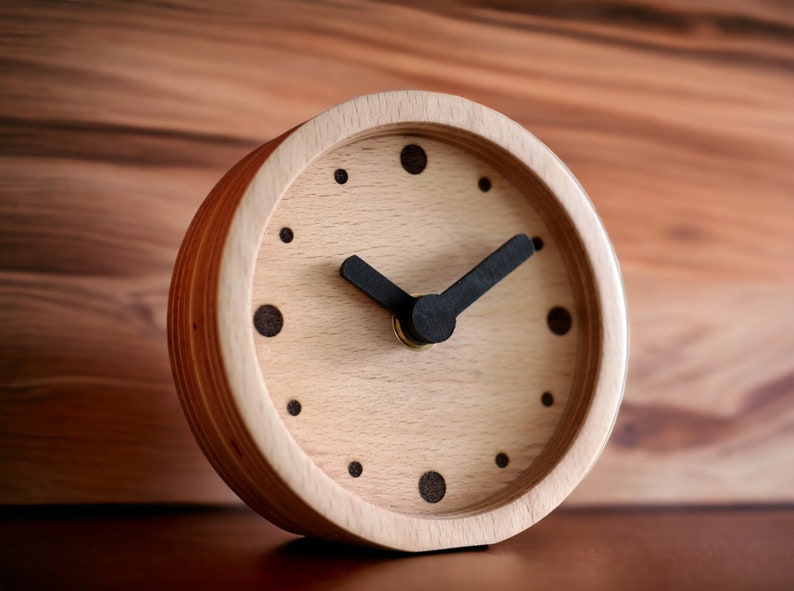 Sleek Birch Plywood Table Clock: A Contemporary Timepiece - Etsy