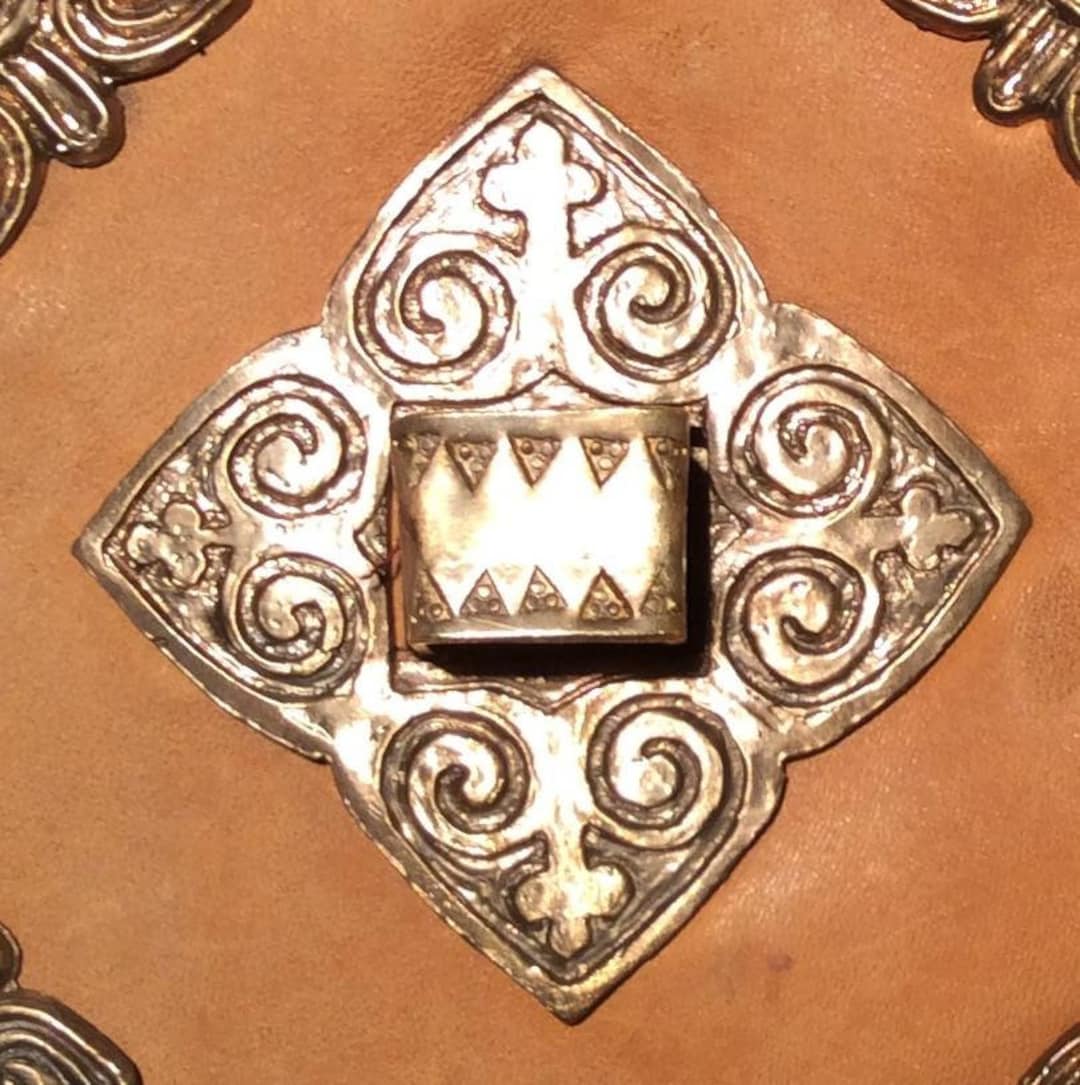 Birka Viking Pouch or Tarsoly Central Mount and Catch - Etsy