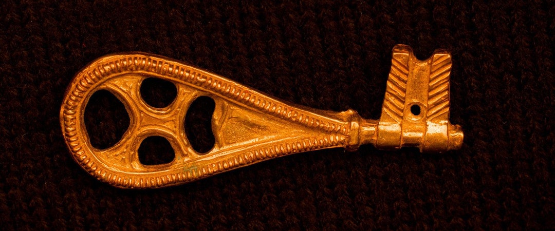 Viking Key - Large Openwork - Y-27 - Etsy