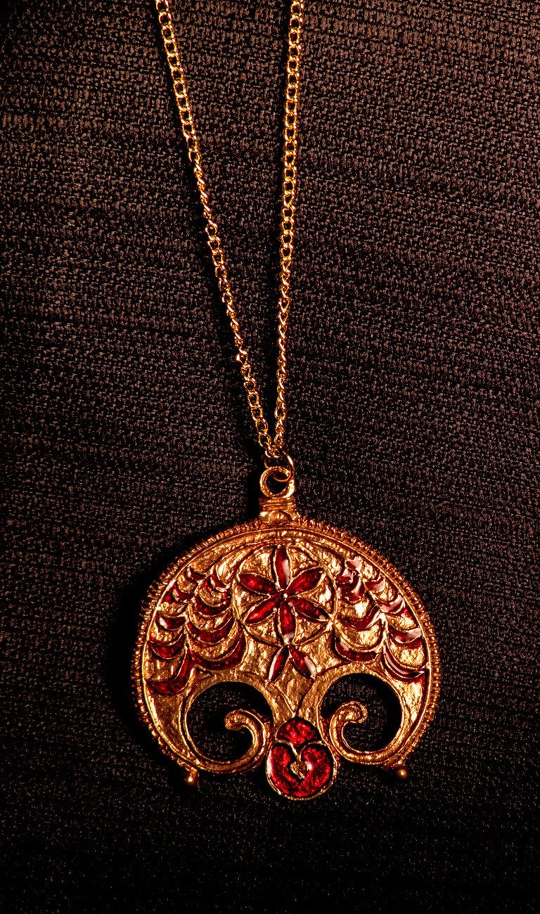 Roman Red Enamel Pendant - Y-14 - Etsy