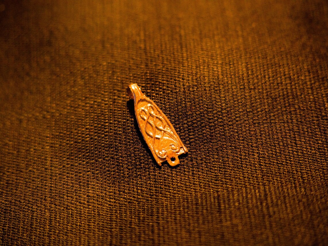 Hook Tag With Single Hole - Y-83 - Etsy