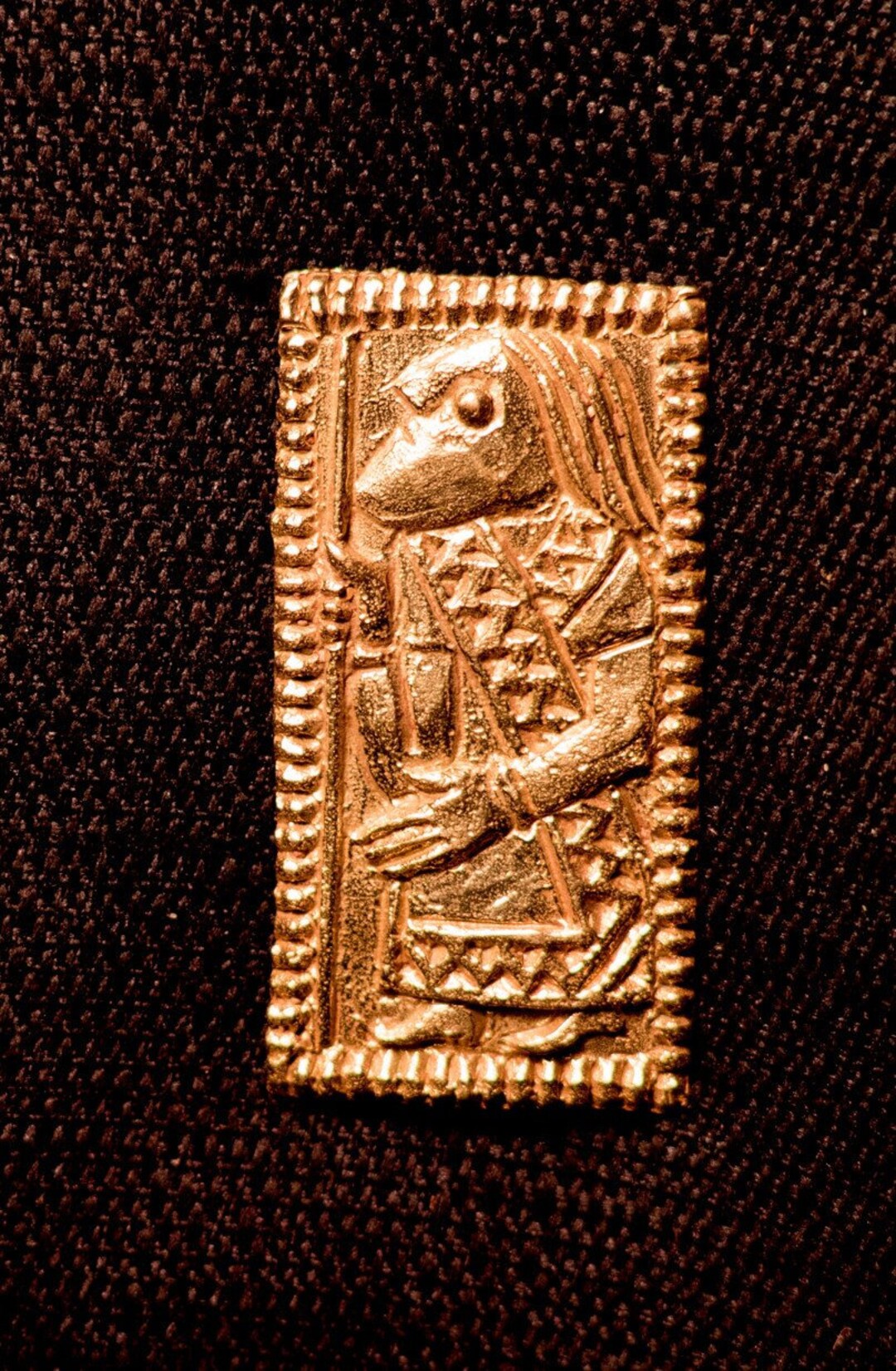 Helm Plaque - Men With Spear! - PV22 - Etsy