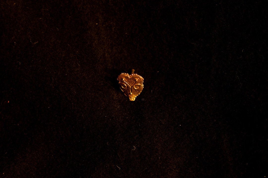 Viking Belt Mount - Lobated - A-52 - Etsy