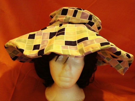 A Beautiful Foldable Fabric Hat for a Lady | Etsy