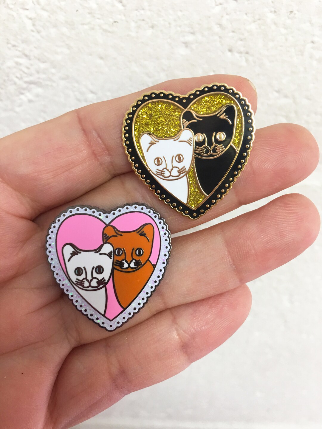 Heart Shaped Cute Cats Pin, Cat Love Heart Enamel Pin, Cat Lover Lapel ...