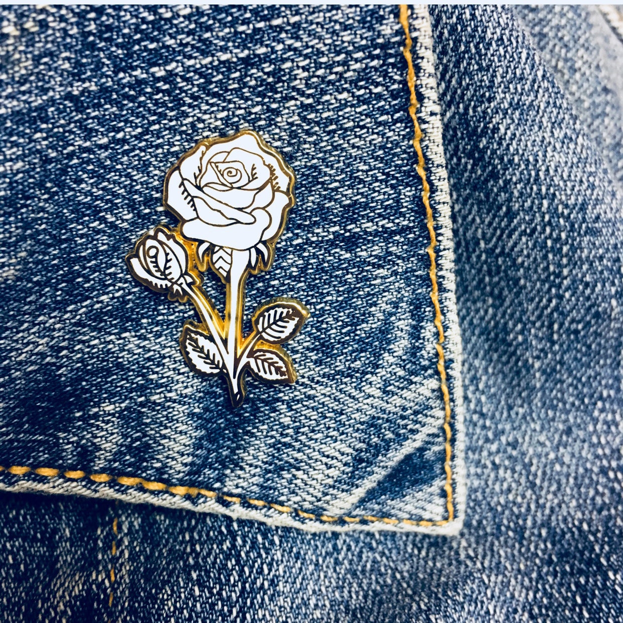 White Rose Gold Enamel Pin Bridesmaid Gifts Yorkshire Rose - Etsy