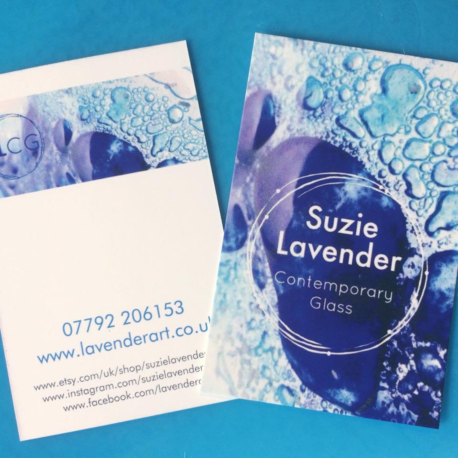 1 Cute Croeso Welsh House Handmade Glass Decoration, Welcome to Wales ...