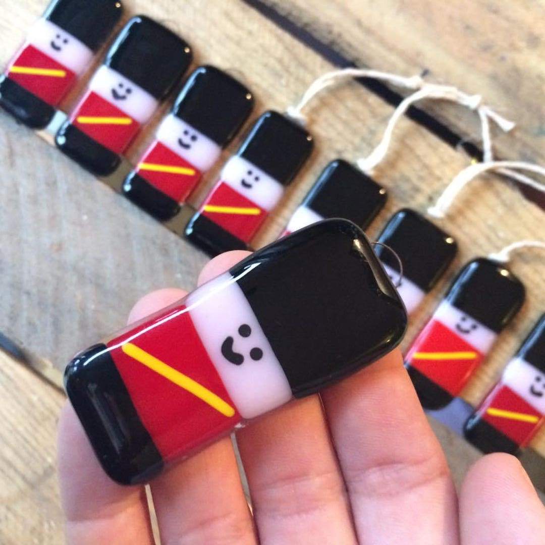 1 Cute Soldier Royal Guardsman Fused Glass Handmade Christmas ...