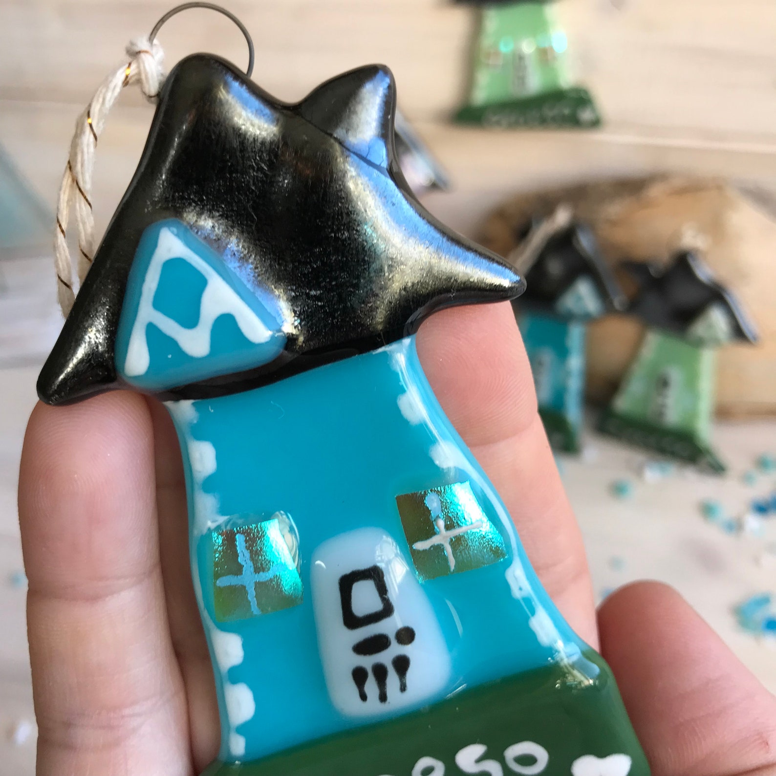 1 Cute Croeso Welsh House Handmade Glass Decoration, Welcome to Wales ...