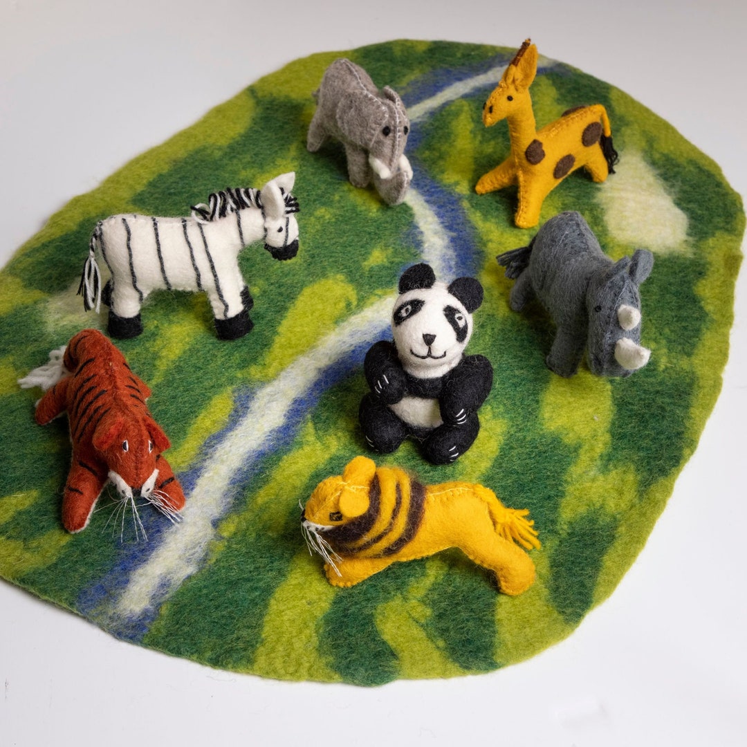 Safari Animals Felt Kit With Play Mat | Handmade Jungle Animals ...