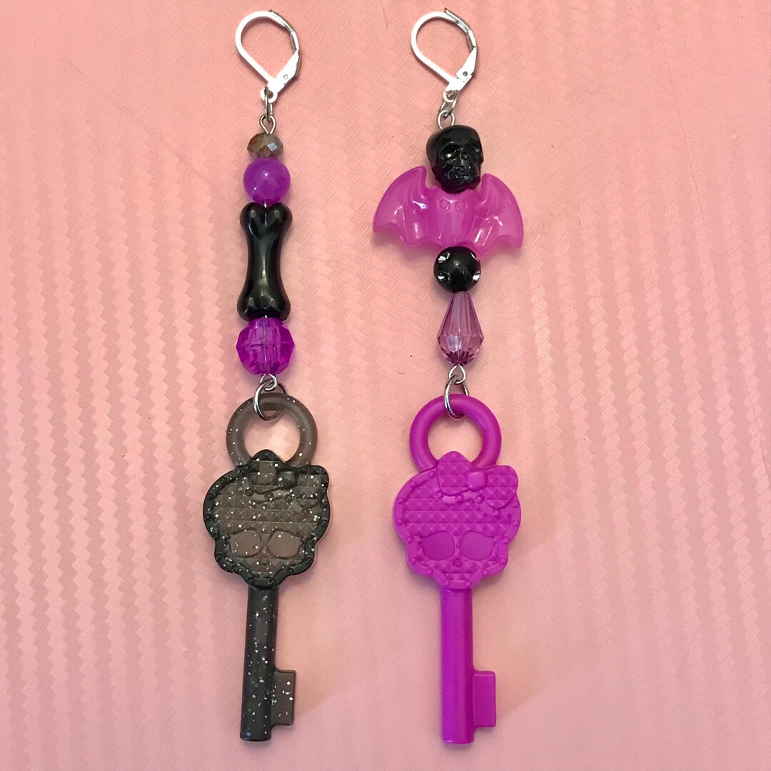 Monster High Black & Purple Skullette Key Earrings Halloween Earrings ...