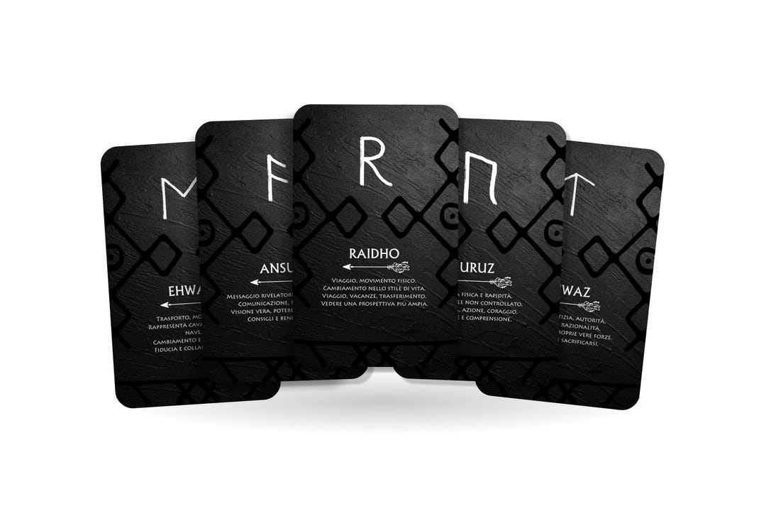 Oracolo Delle Rune – Carte Nordiche – Italiano – Deck Di Divinazione ...