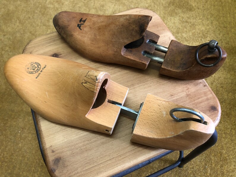 Vintage Pair of Wooden Shoe Trees - Etsy