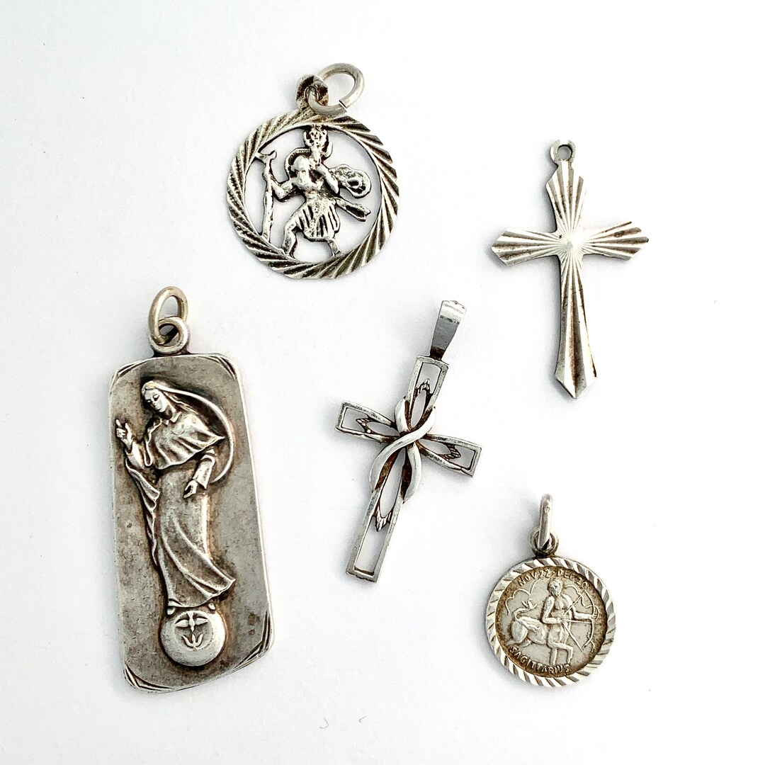 Five Various Vintage Silver Religious Pendants Charms Crucifix Cross st ...