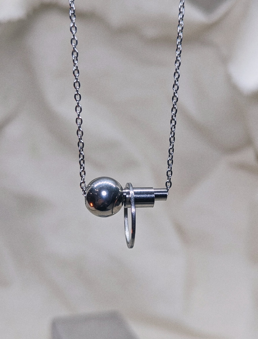 Modern Kinetic Necklace Fidget Toy Pendant Fidget Jewelry for Women ...