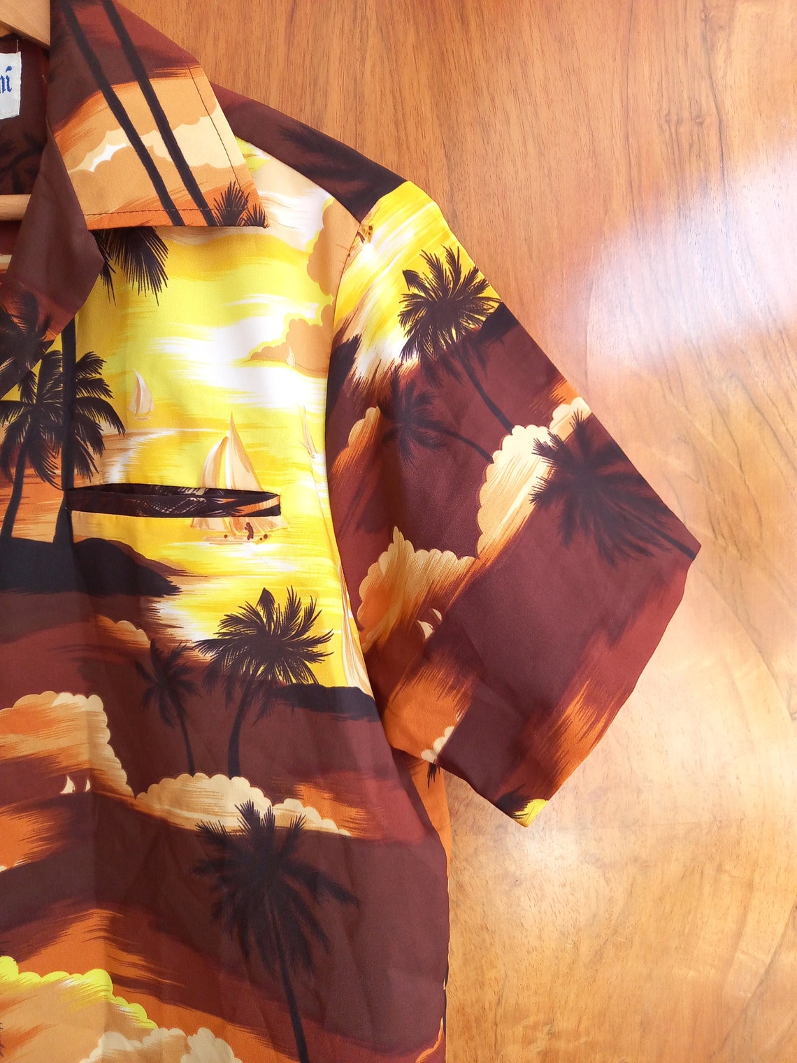 True Vintage 1960s Kai Nani Hawaiian Aloha Shirt Yellow Brown Beach ...