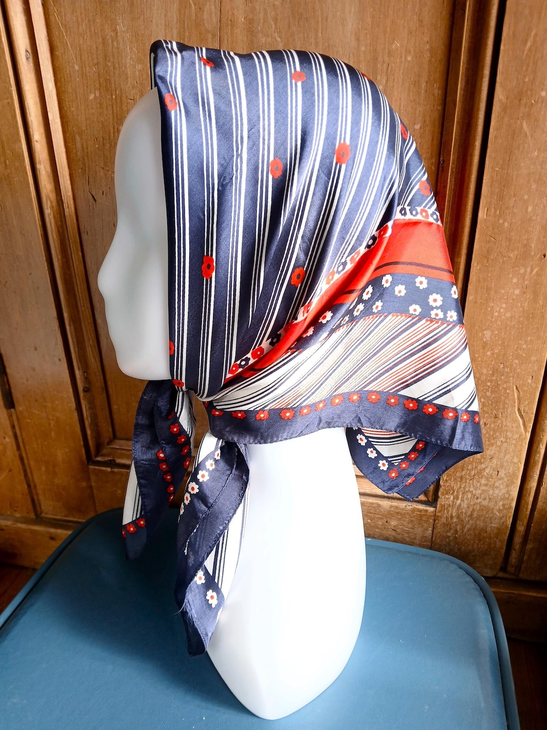 Vintage Retro 1960s 1970s Red White Blue Kitsch Graphic Stripey Floral ...
