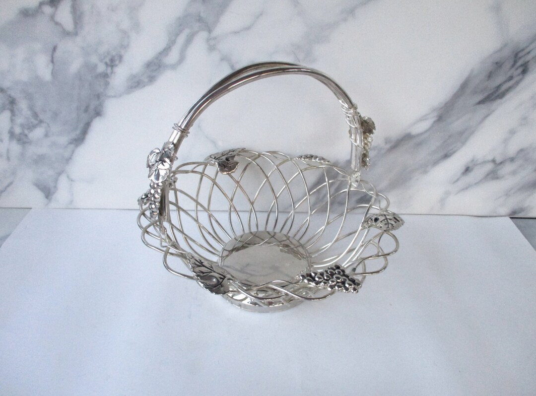 Vintage Silver Plated Basket by Godinger,11.25 D Pedestal Basket With ...