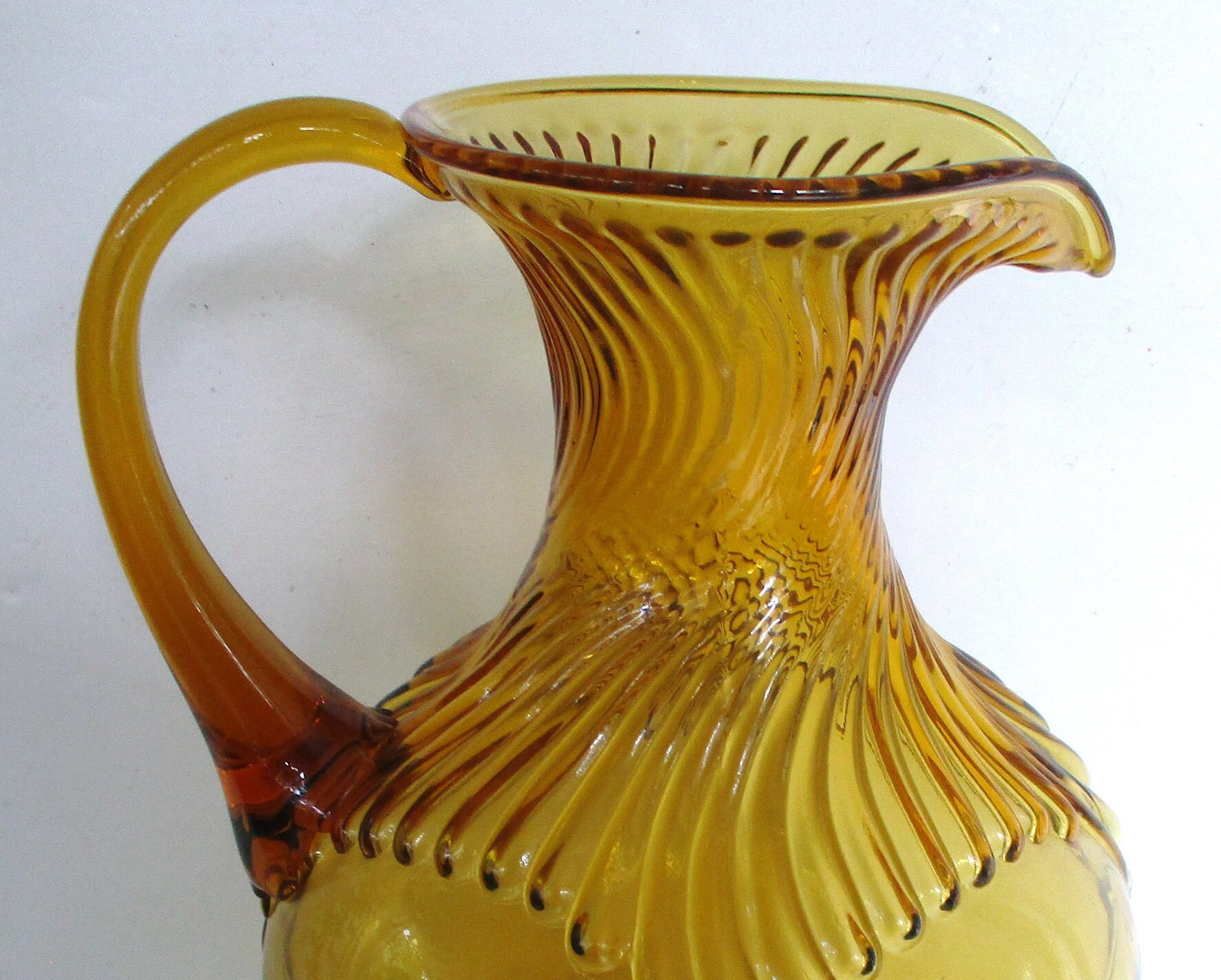 Vintage Yellow Glass Pitcher,9" Tall,ice Tea,lemonade,juice Pitcher/48 ...