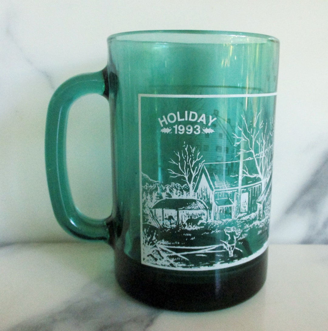 Vintage 6 Green Glass Holiday 1993 Mugs8 Oz Coffeetea Mugs Etsy