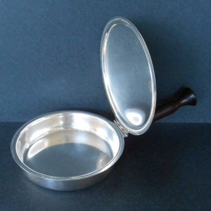 Vintage Sheffield Silver Plated Silent Butler Pan With Wooden Handle ...