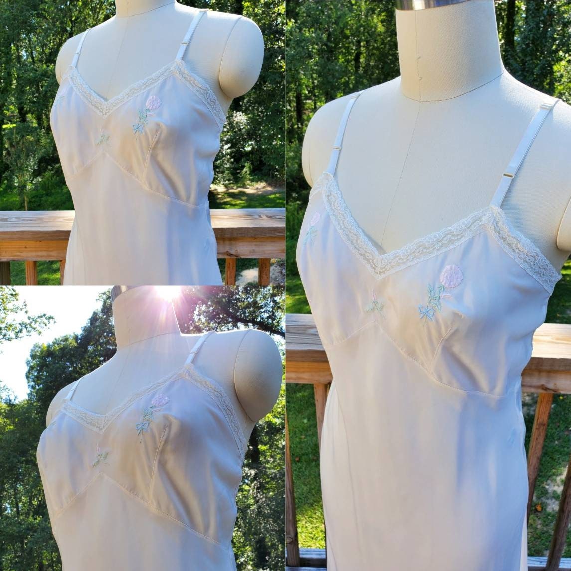 1960s Slip Hand Embroidered by Corhan Noumair 60s Lingerie 60's Women's ...