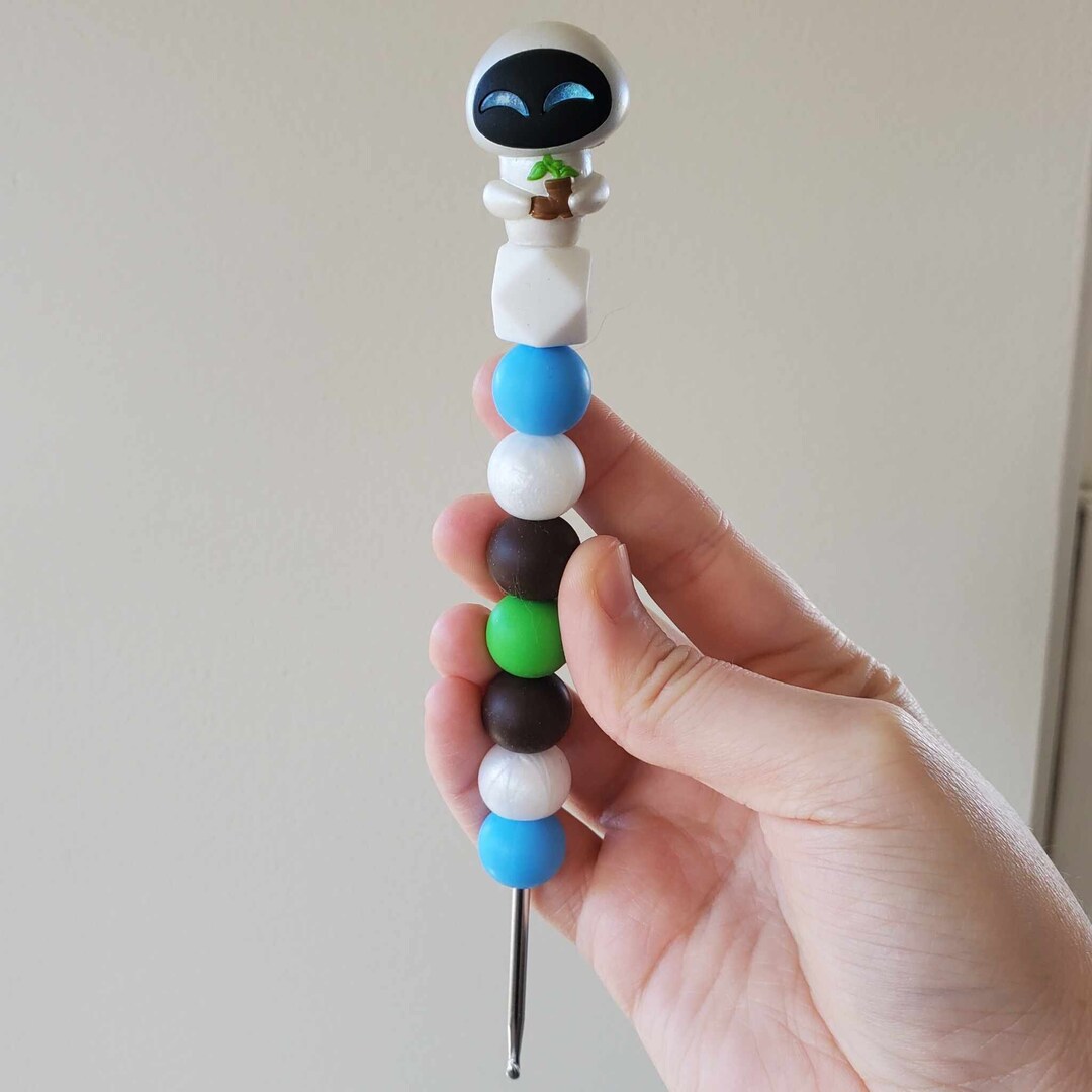 Handcrafted Ergonomic Character Crochet Hook Personalized - Etsy