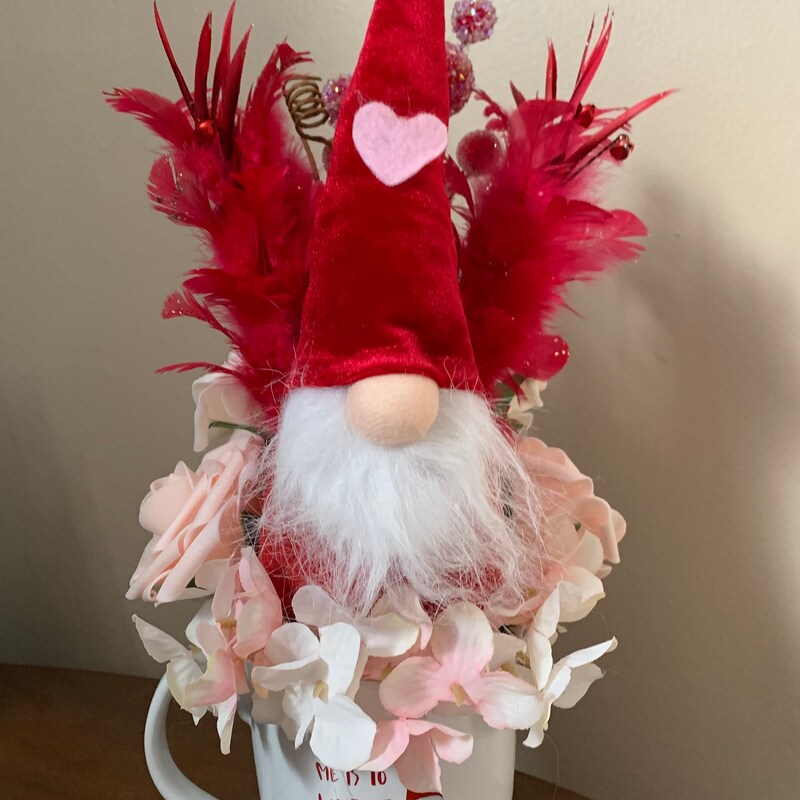 Gnome Centerpiece - Etsy