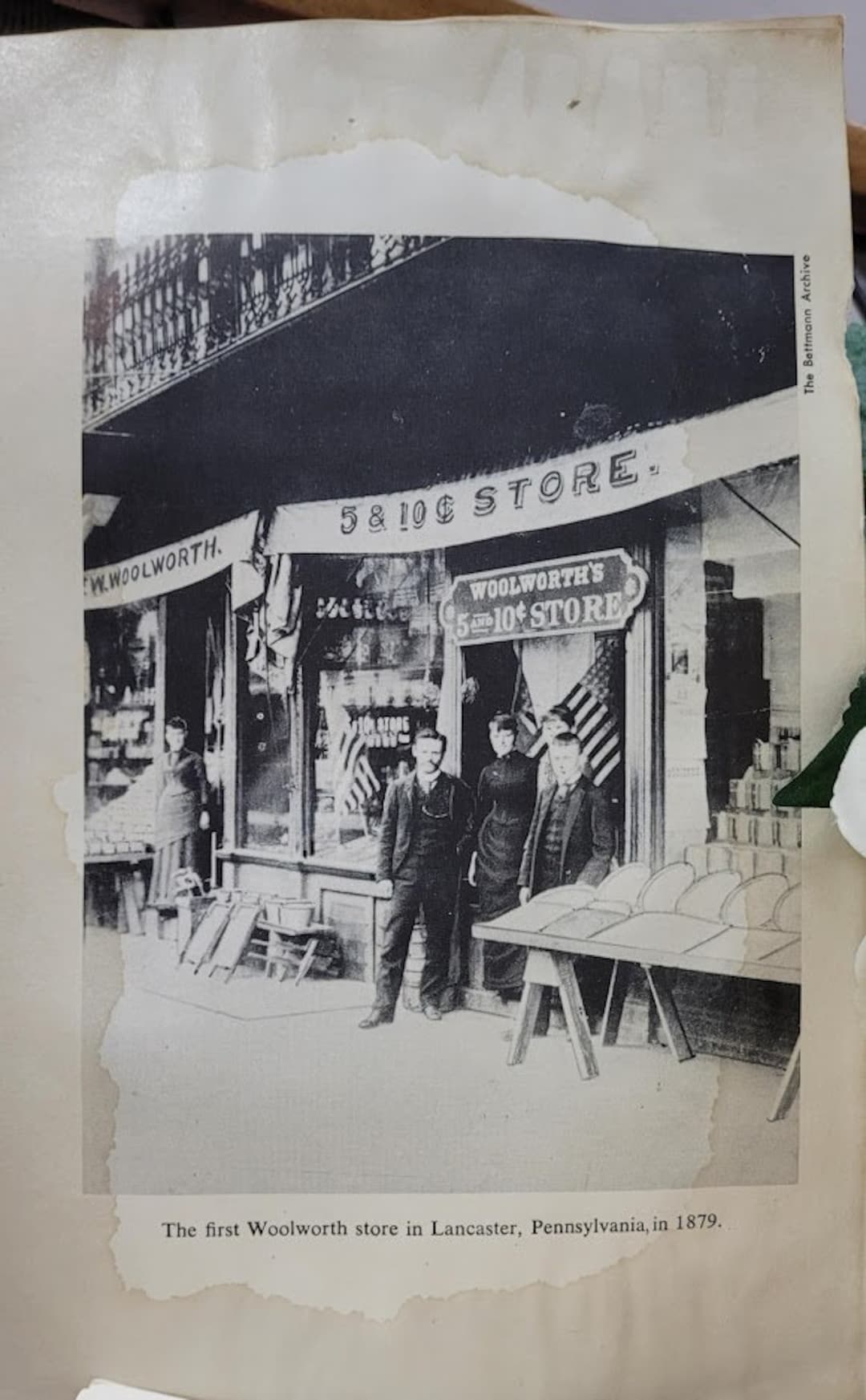 Book Picture of the First Woolworth Store in Lancaster, Pennsylvania in ...